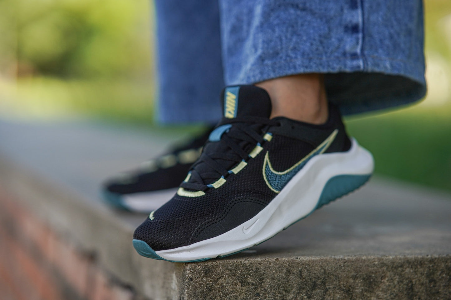 Zapatillas Nike Legend Essential 3 – Mis Zapatillas